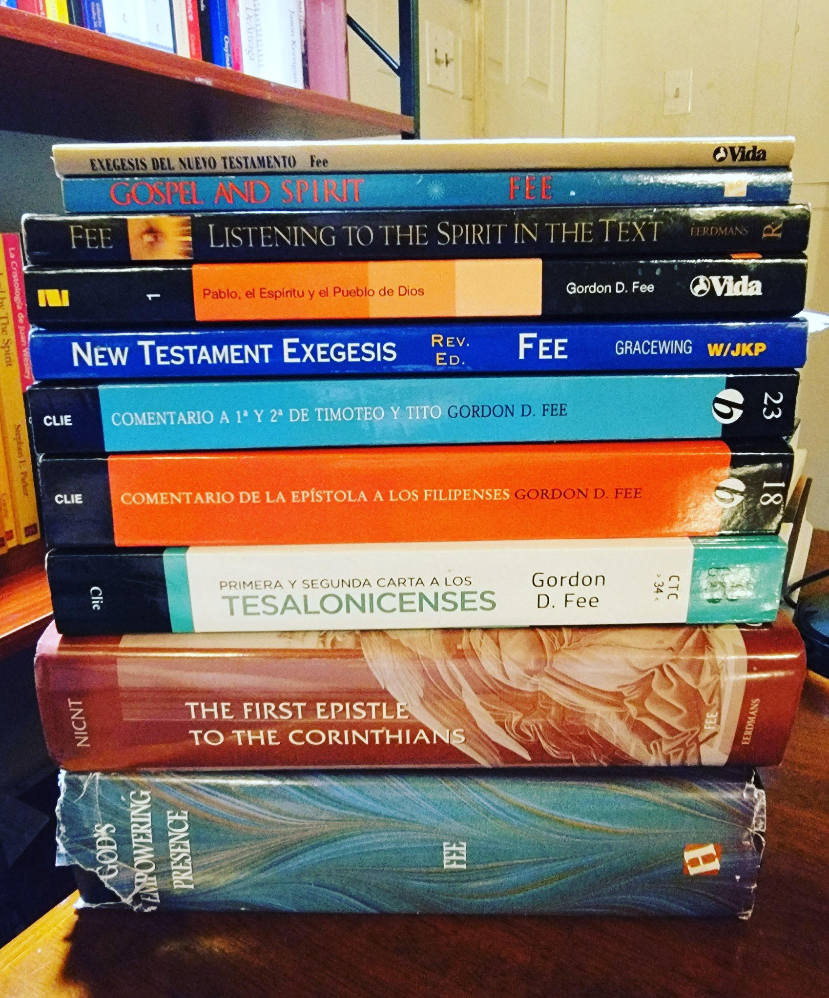 Gordon Fee, enseñó a los evangélicos a leer la Biblia «por todo lo que ...